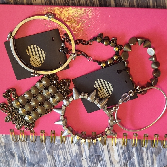 Jewelry | Bundle Of 6 Bracelets | Poshmark